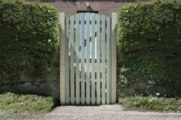 London Gates & Grilles Timber Pedestrian Gates Archives - London Gates ...
